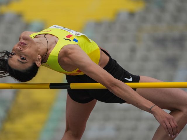 Vis la Paris | Atleta Daniela Stanciu, a 106-a reprezentantă a României ...