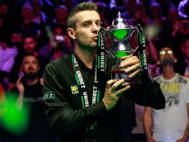 British Open. Mark Selby wygrał turniej po zwycięstwie z Johnem ...