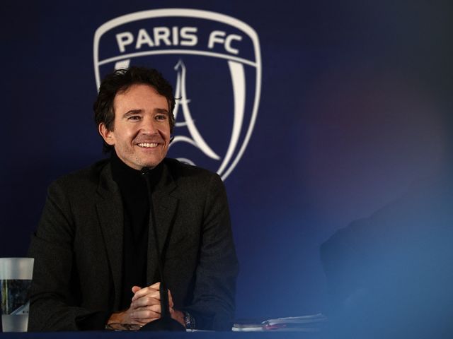 Ligue 2 - Les Arnault au Paris FC, ou quand le football devient le ...