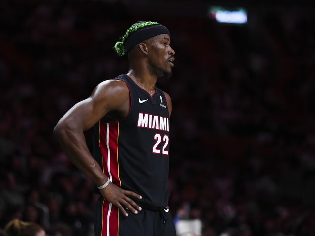 NBA - Bras de fer gagné pour Jimmy Butler : le Miami Heat le suspend ...