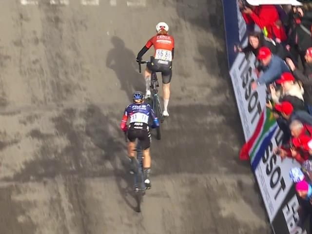 Fleche Wallonne 2025 | Cendrine Kerbaol en dynamiteuse, Puck Pieterse ...