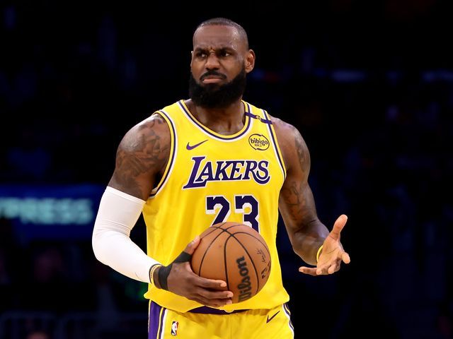 NBA - Lakers - LeBron James, 52,6 millions et une drôle d'impasse ...