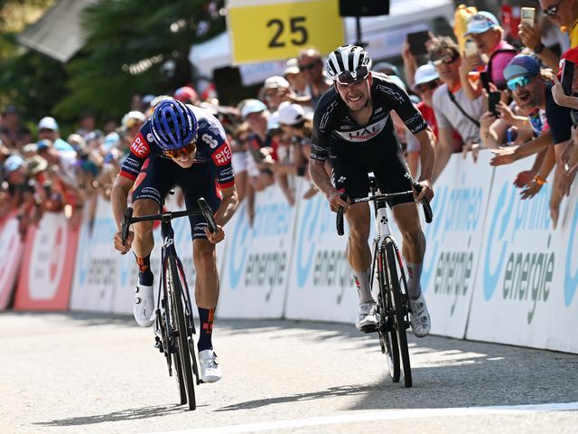 Tour de Suisse: Oscar Onley siegt auf Königsetappe vor João Almeida ...