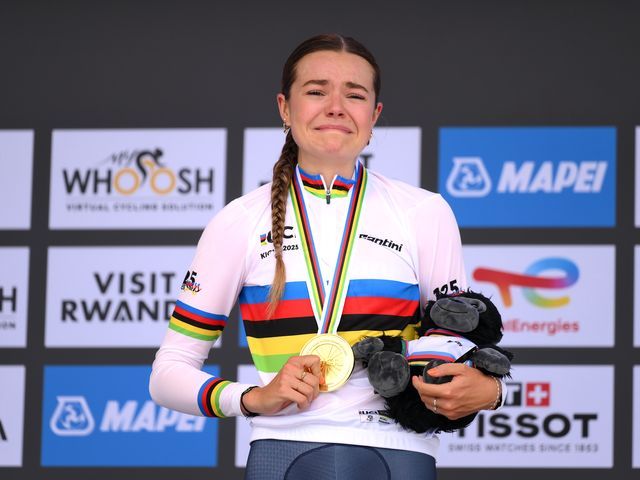 Rad-WM 2025: Megan Arens rast zu Juniorinnen-Gold im Zeitfahren - Drama ...