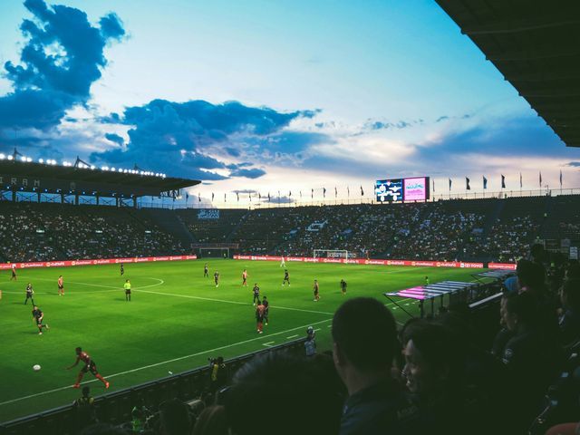 TOP 10 cei mai buni fotbaliști din lume - clasamentul care contează în ...