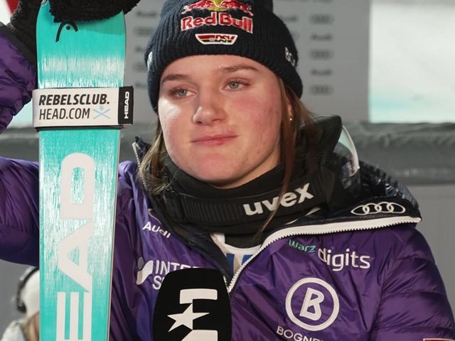 Emma Aicher im Interview nach Rang drei beim Nachtslalom in Courchevel ...