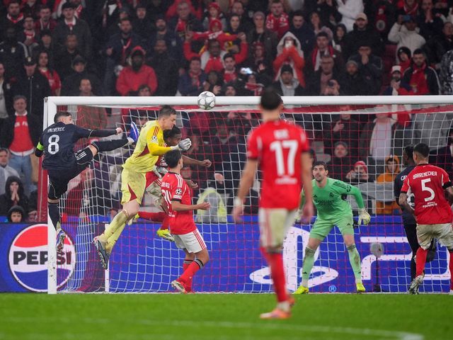 Ligue des champions I Vidéo : Le but d'Anatoliy Trubin, gardien de ...