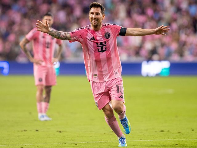 Lionel Messi inaugure le nouveau stade de l'Inter Miami avec un but ...