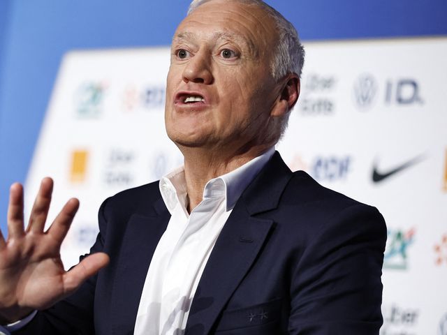 Équipe de France | Didier Deschamps réagit à la sortie de Kylian Mbappé ...