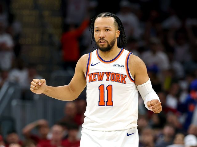 New York Knicks stjæler første stik i NBA-finalerne efter stort ...